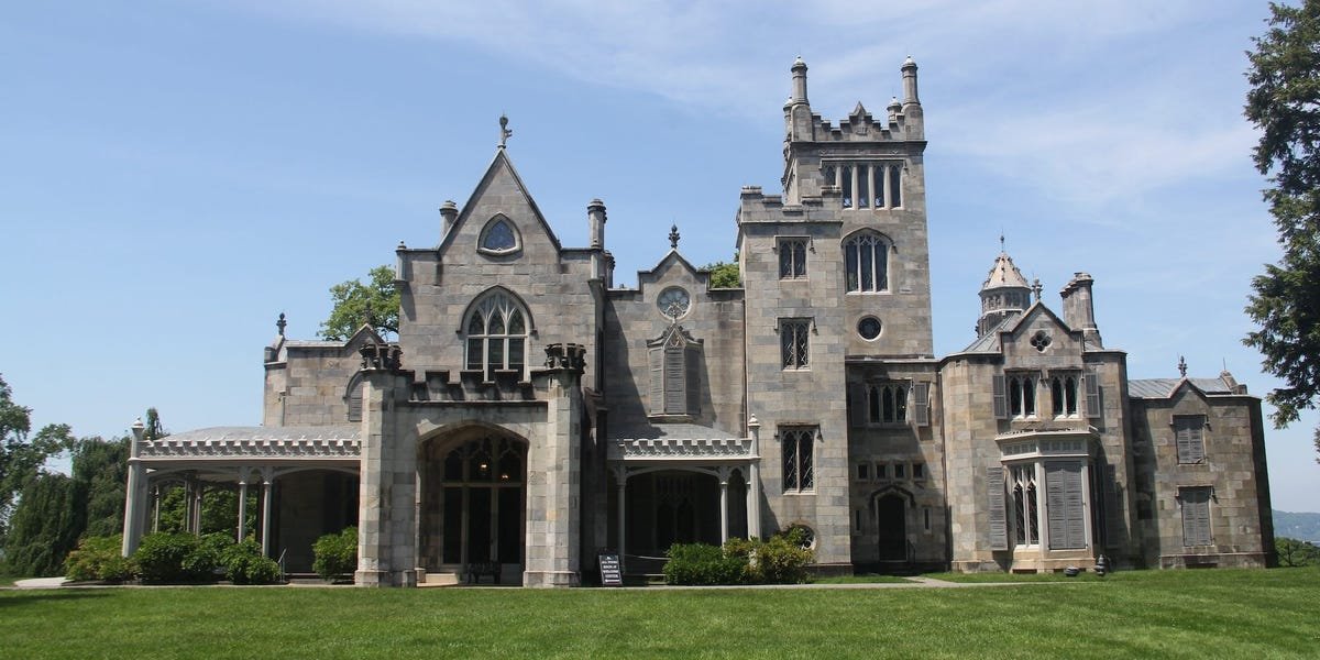 Take a look inside the historic Lyndhurst Mansion - Prosper planet pulse
